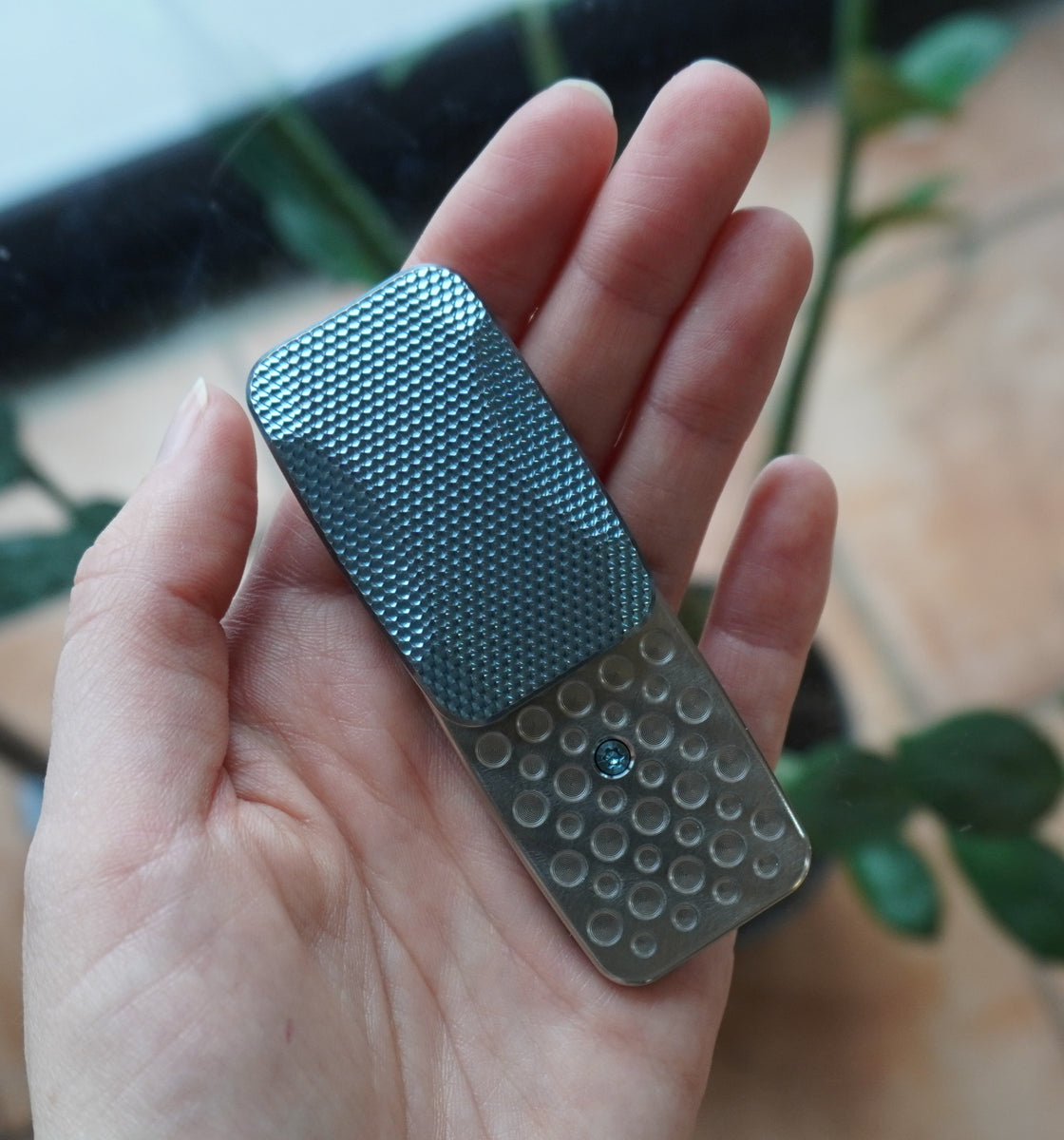 Titanium - SE212 - Squashed Toad - 3-Click – Magnus Store