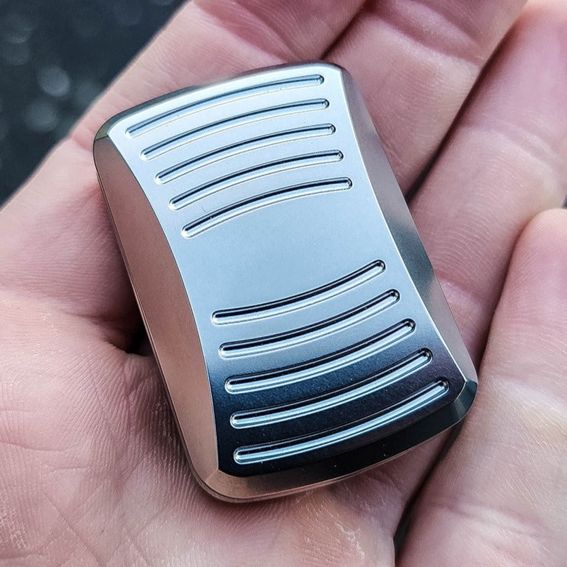 Curve™ (Groove Edition) 3-Click - Titanium Slider – Magnus Store