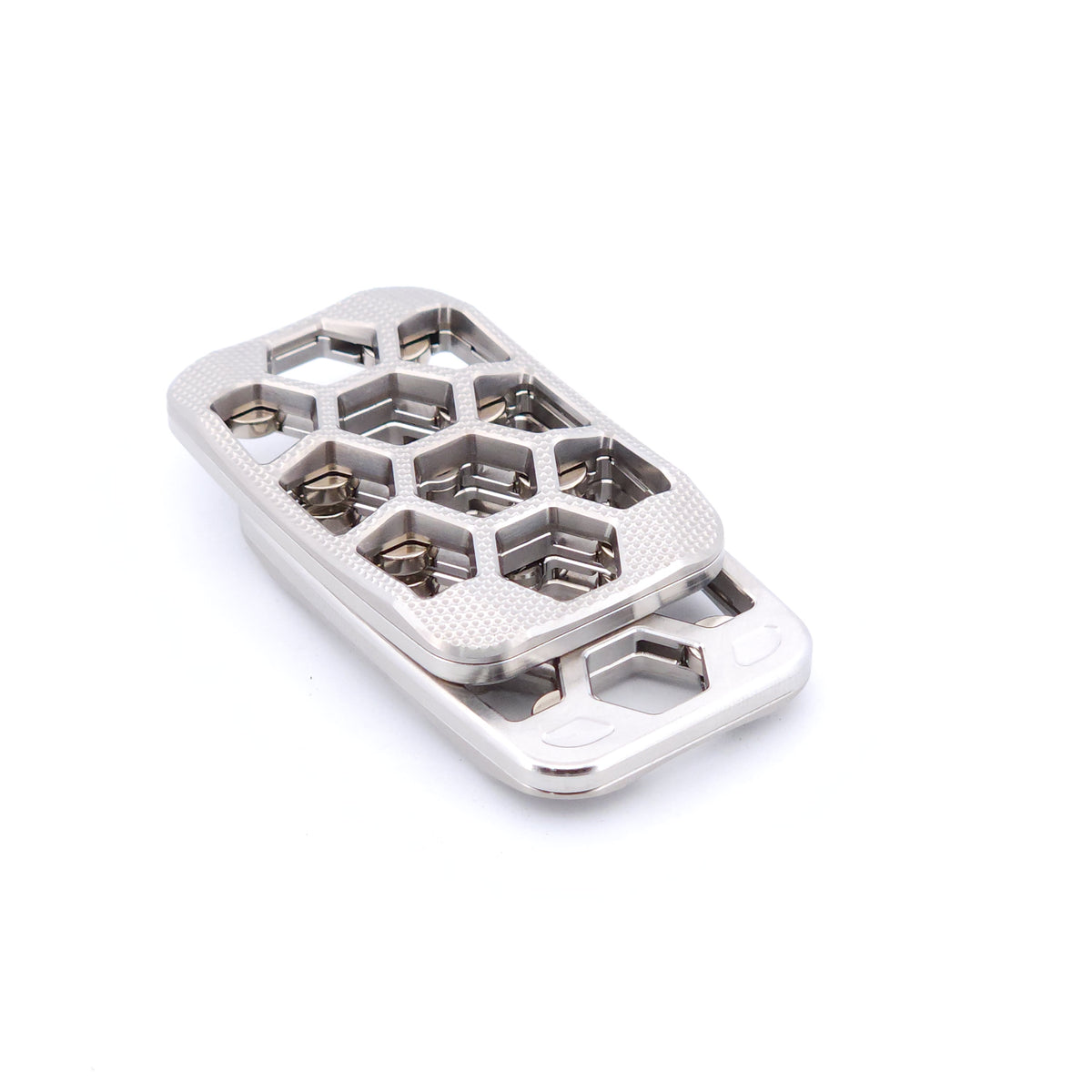 TAA010 - Squashed Toad "Skelly Hex - Golf Ball" – Magnus Store